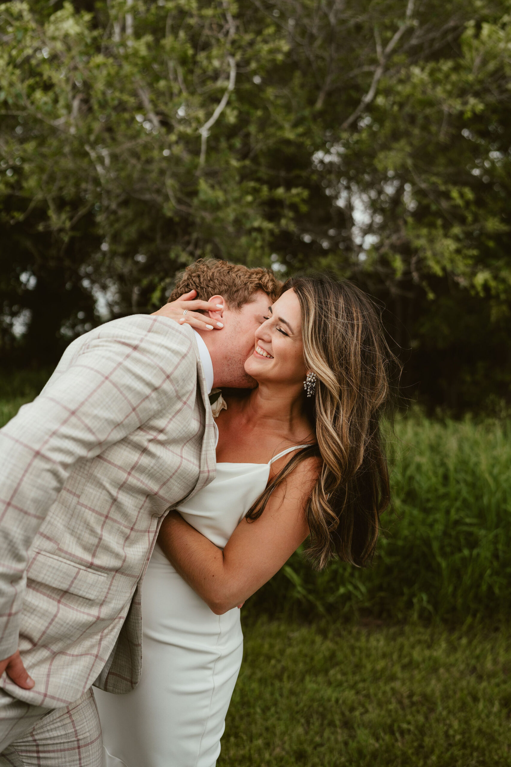 Candid Wedding Photography at The Pines Venue | Mariah + Ross