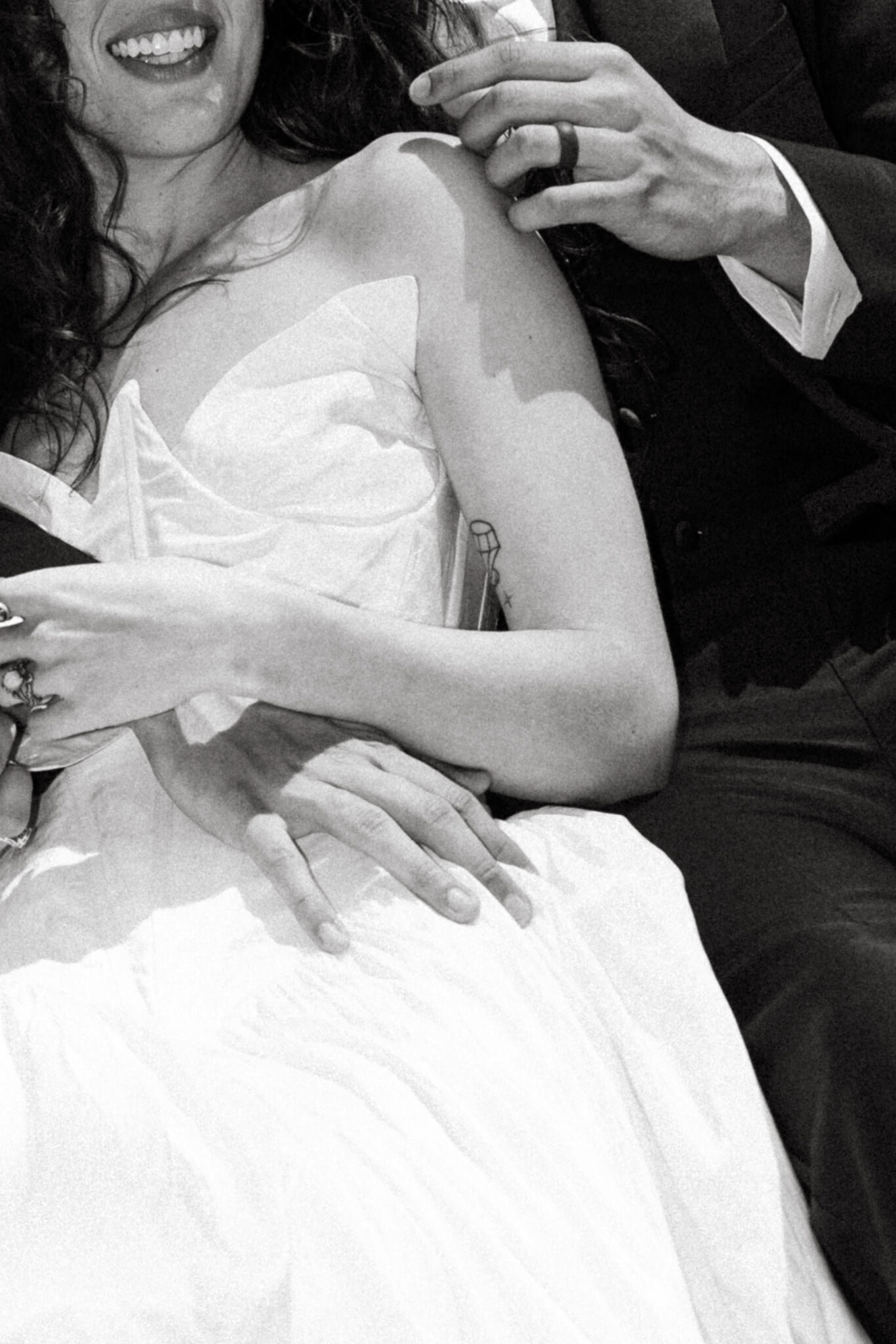 Editorial Style Wedding Photography at Swan House - maddiwaldophoto.com